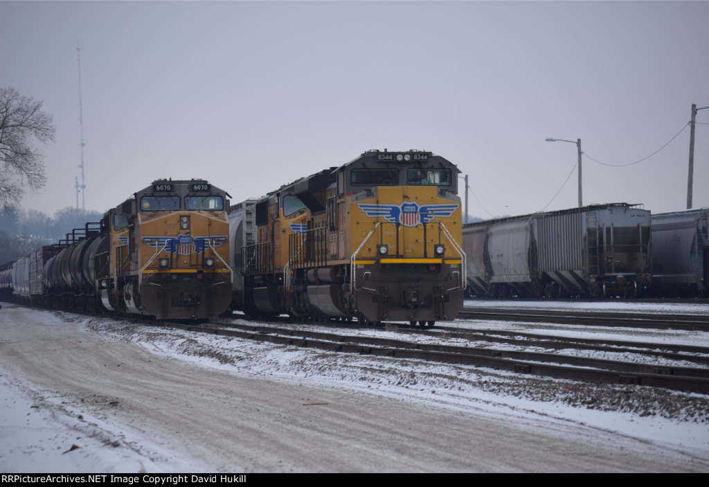 UP Engines 6070 and 8344, Des Moines IA